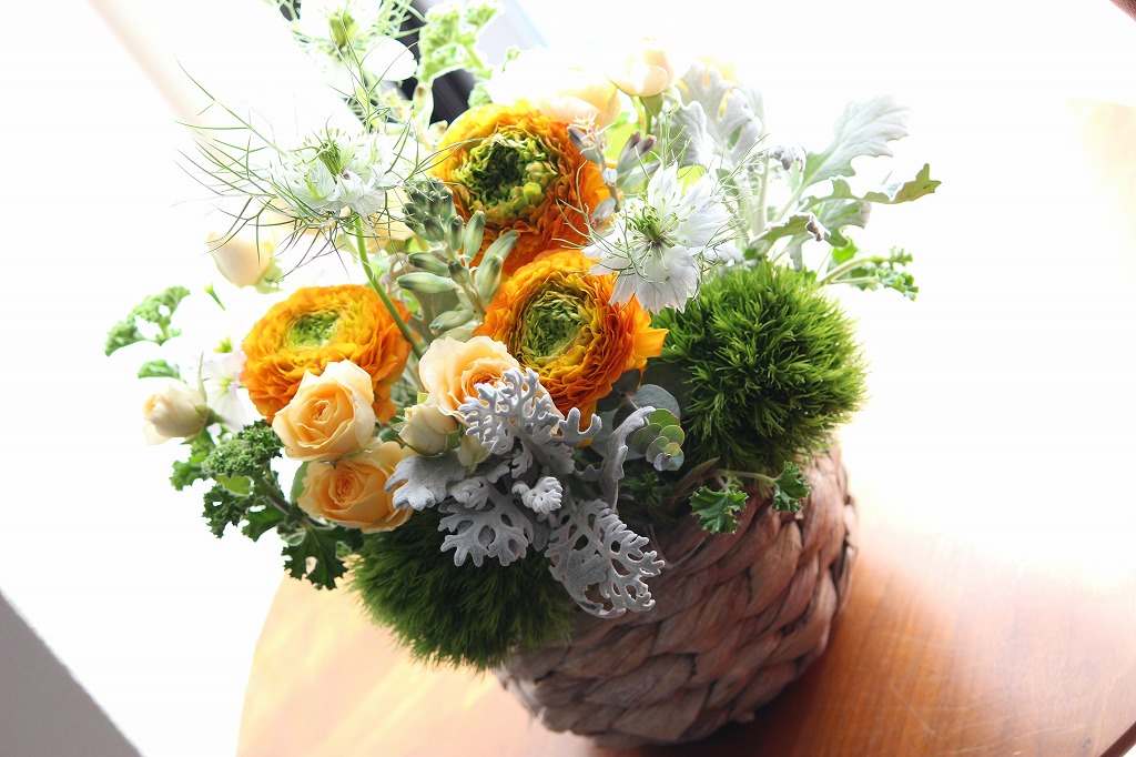 ワンデーレッスン | 名古屋にある完全予約制花屋【SERAM Design laboratory（セラム）】おまかせアレンジ花束